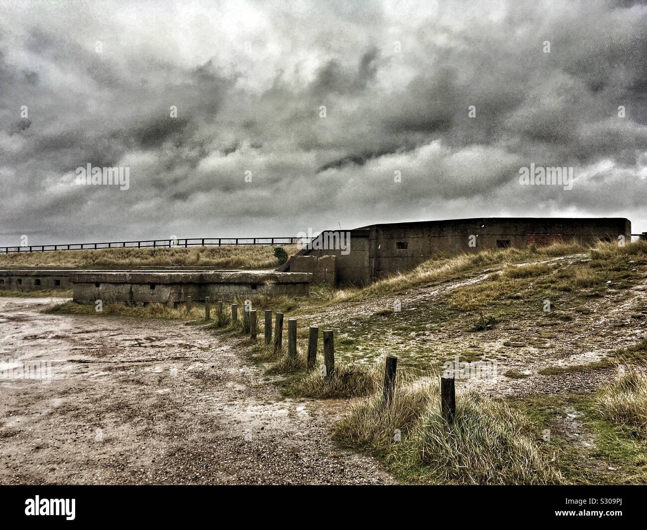 Wartime gun battery hi-res stock photography and images - Alamy