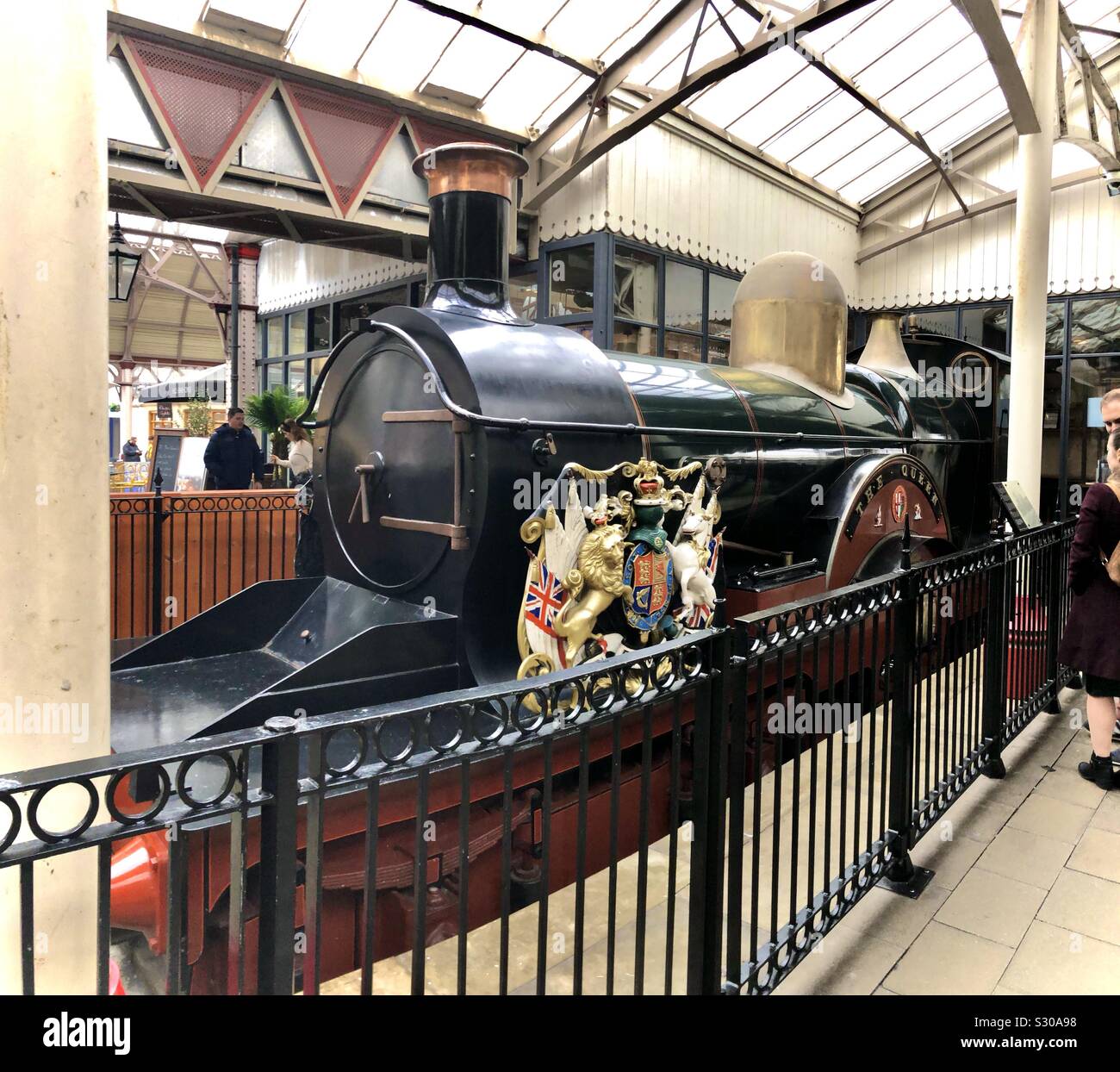 Queen train hi-res stock photography and images - Alamy