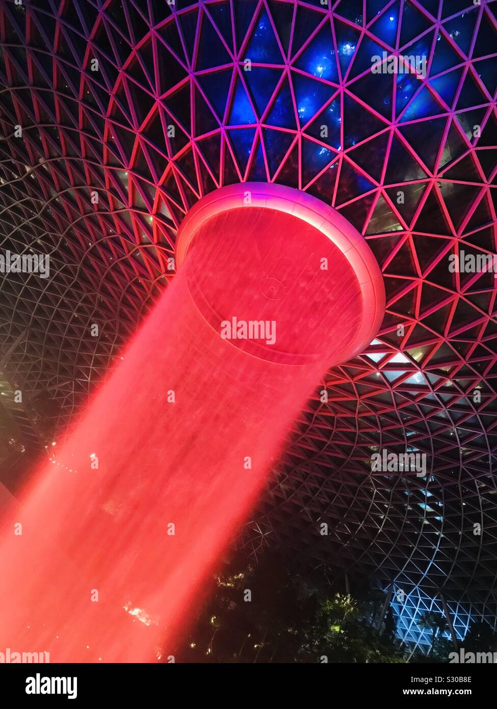 Worlds largest indoor waterfall hi-res stock photography and images - Alamy