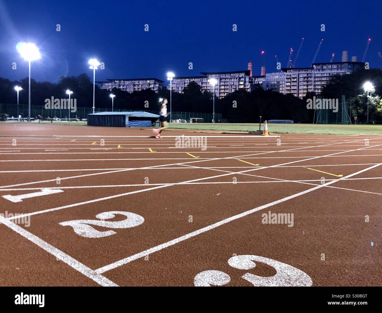 Battersea park station hi-res stock photography and images - Alamy