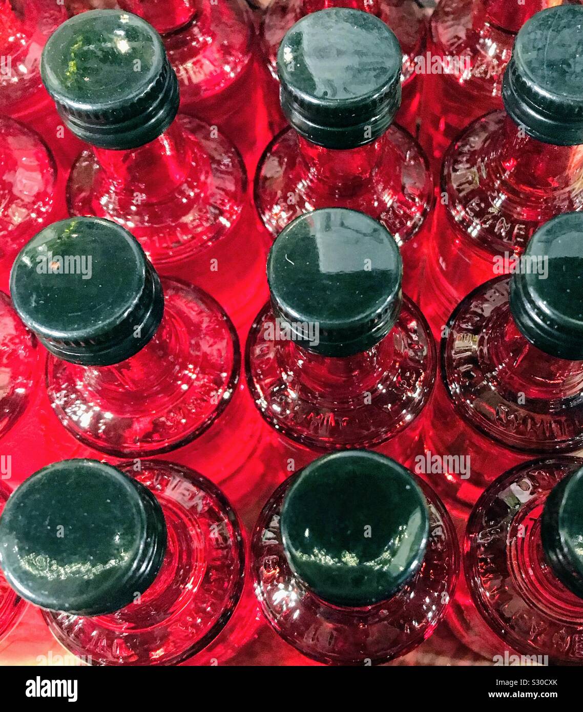Red bottles and green lids hi-res stock photography and images - Alamy