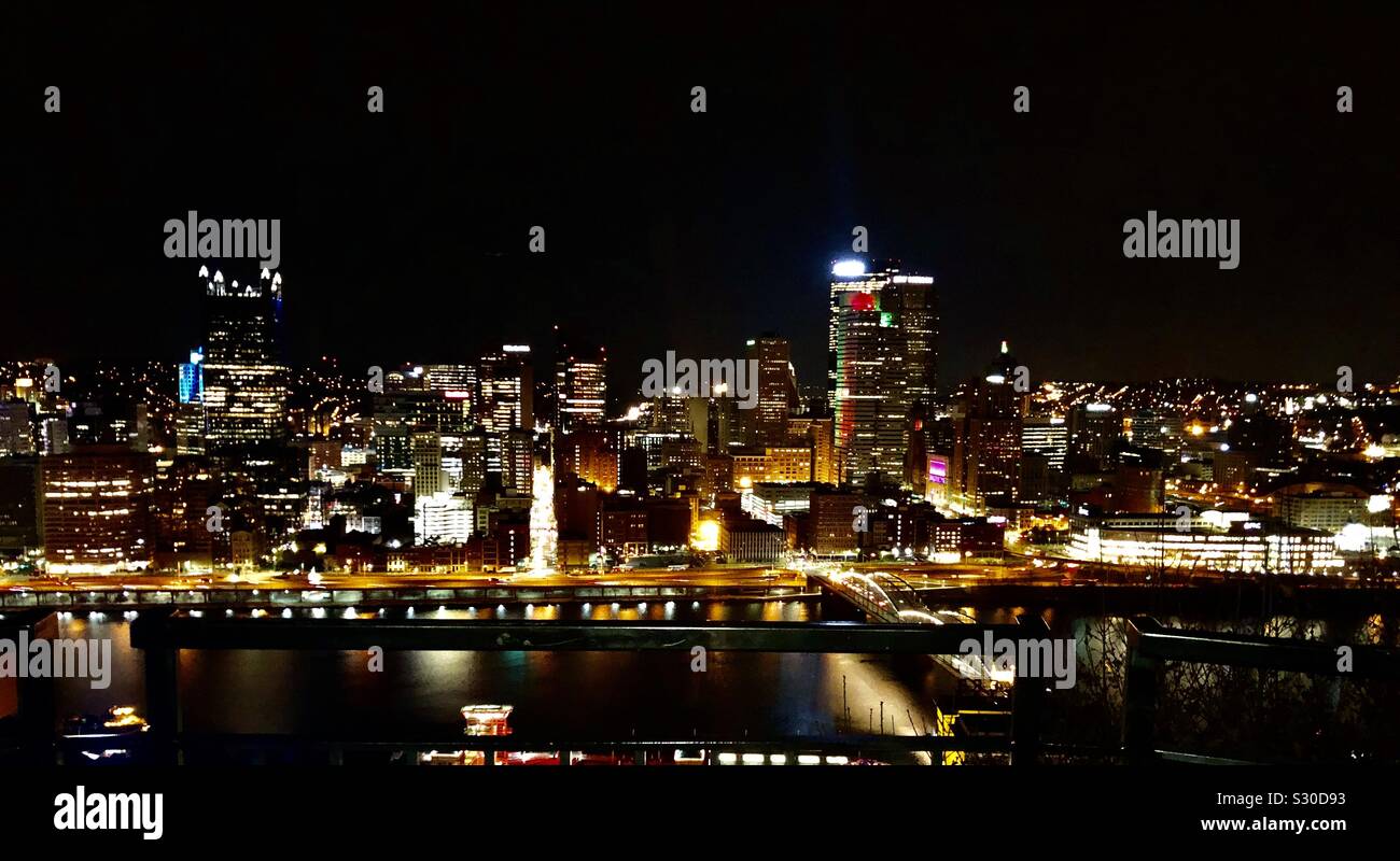 Pittsburgh city lights hi-res stock photography and images - Alamy