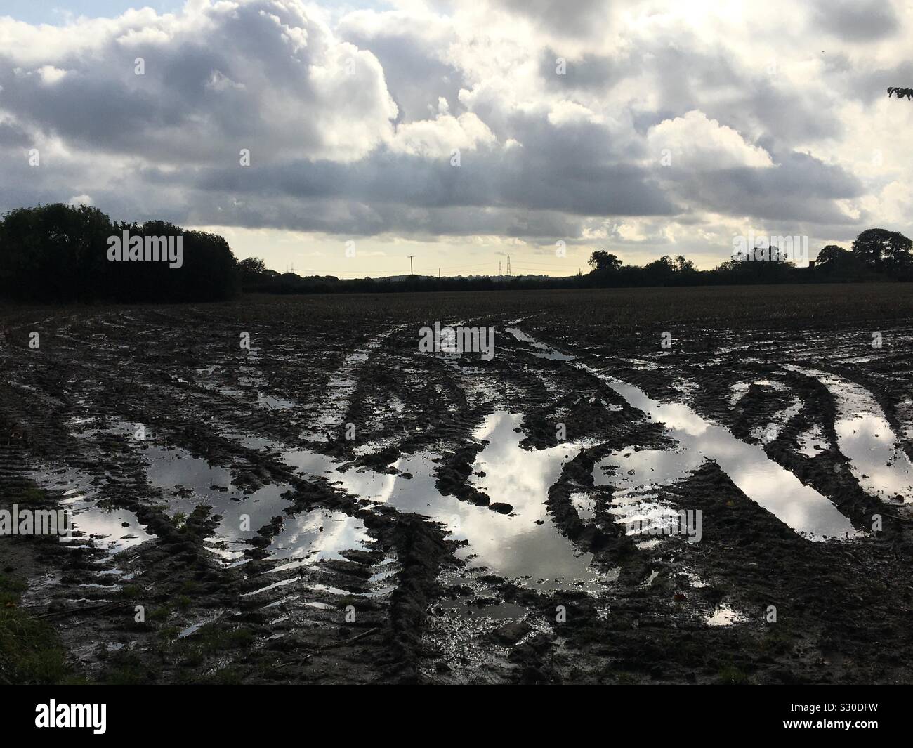 Sodden field hi-res stock photography and images - Alamy