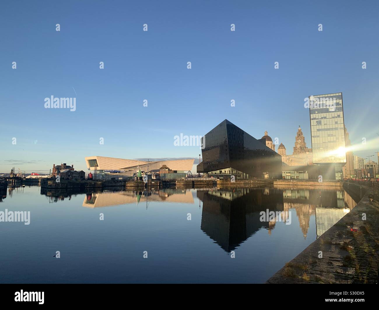 Liverpool waterfront skyline hi-res stock photography and images - Alamy