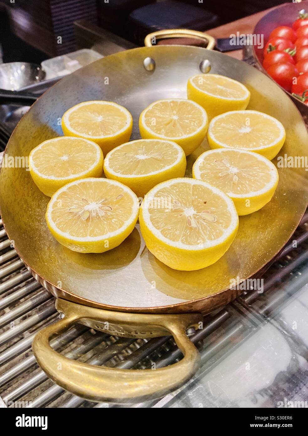 Display of lemons hi-res stock photography and images - Alamy