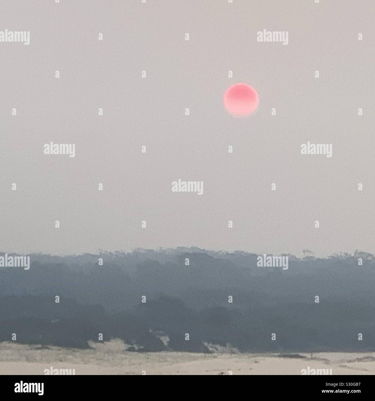 Grey smokey sky hi-res stock photography and images - Alamy