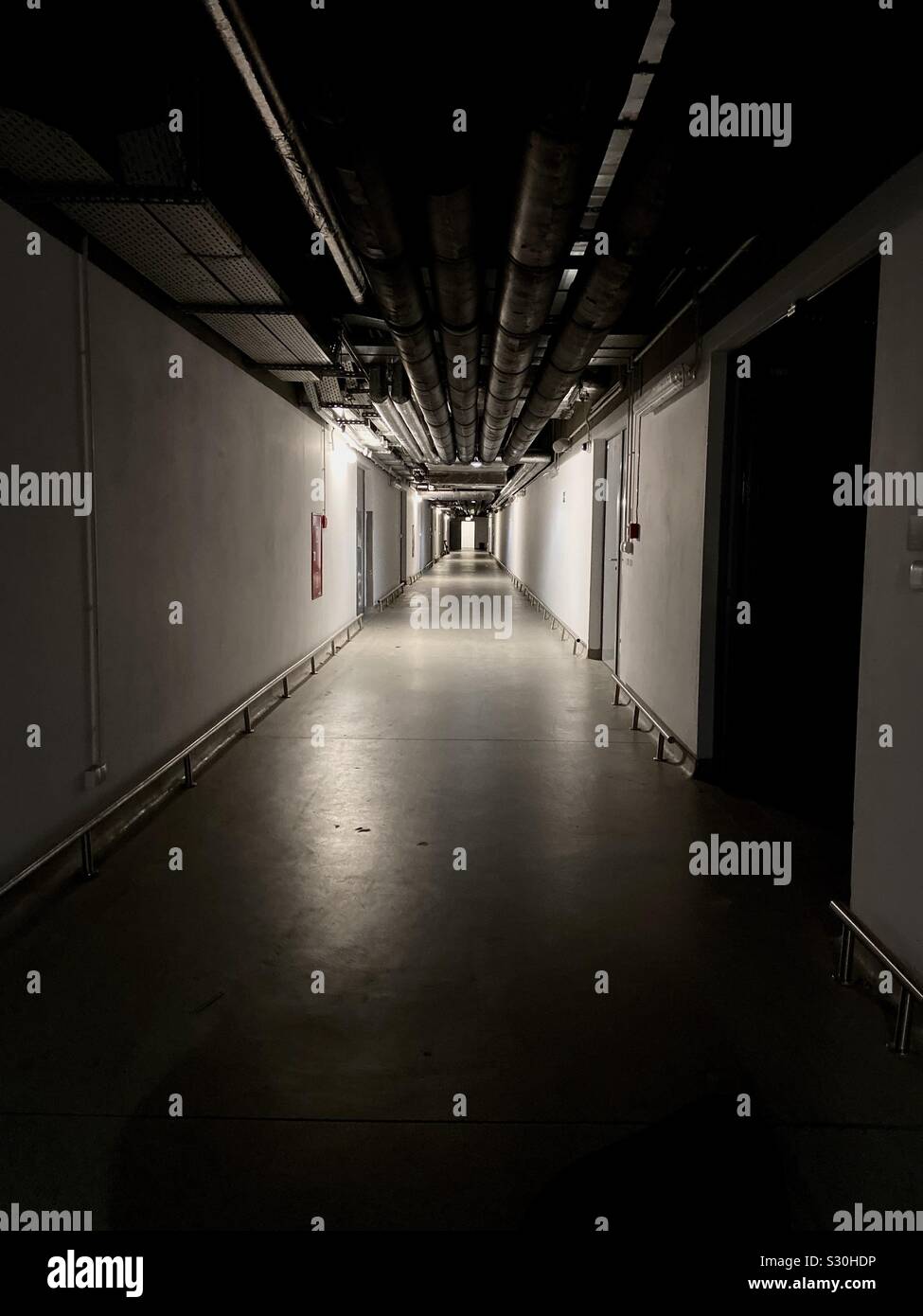 Dark hallway hi-res stock photography and images - Alamy