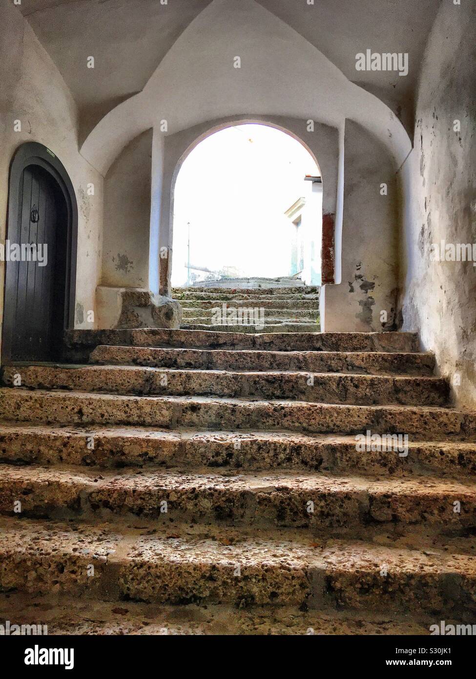 16 century church hi-res stock photography and images - Alamy