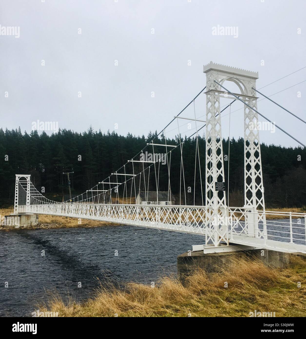 Bridge of dee spanning the river dee hi-res stock photography and ...