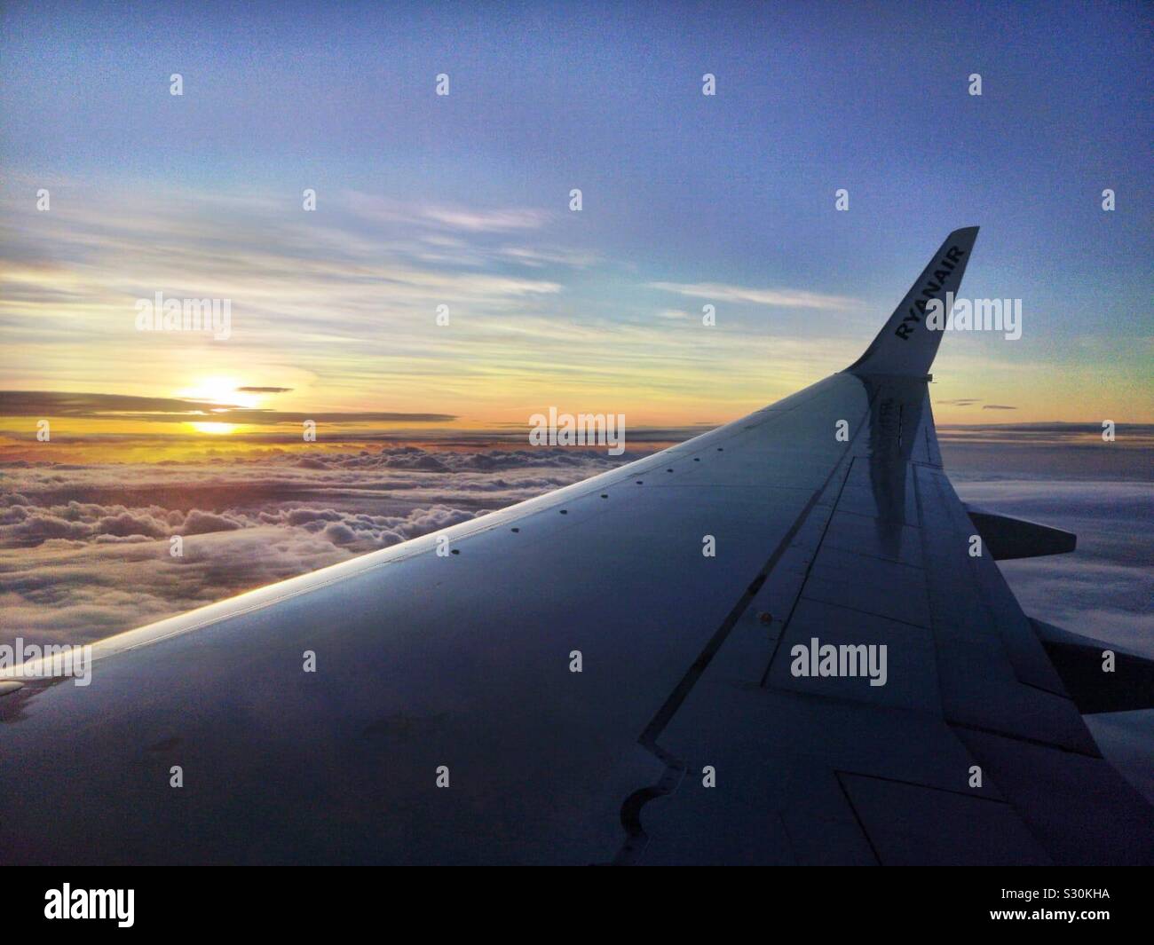 Wing of a aeroplane hi-res stock photography and images - Alamy