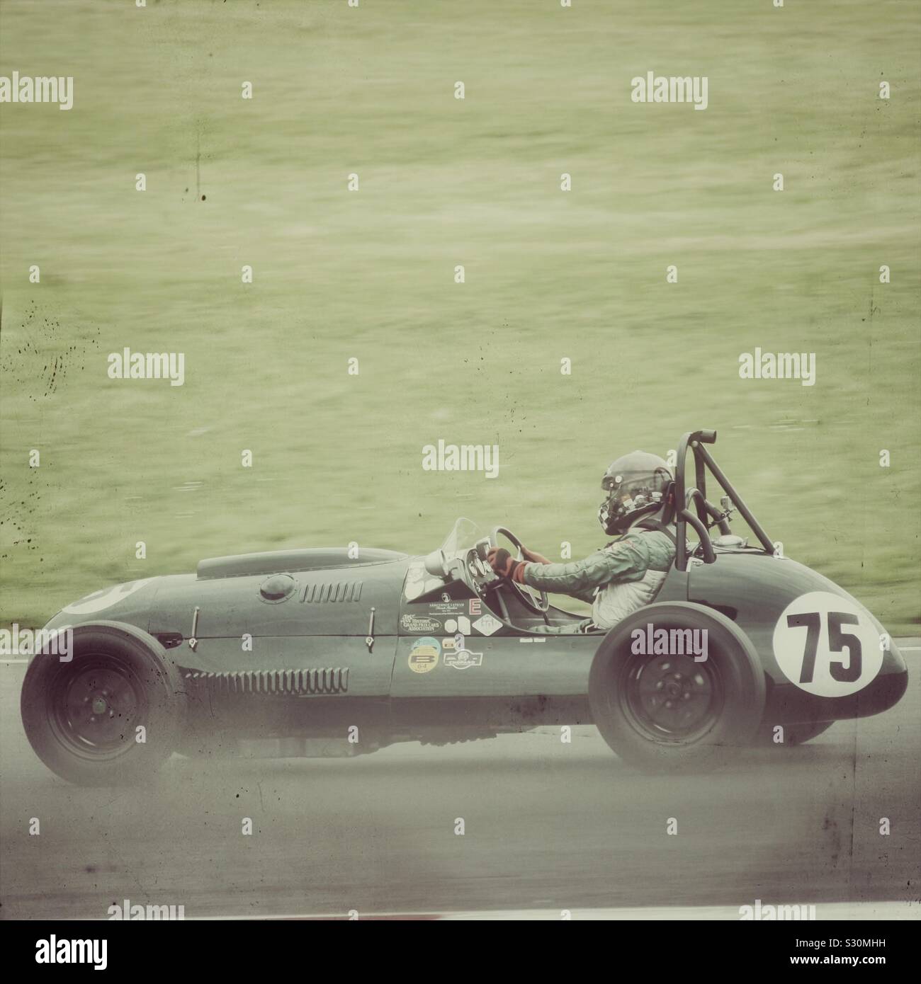 Historic racing hi-res stock photography and images - Alamy
