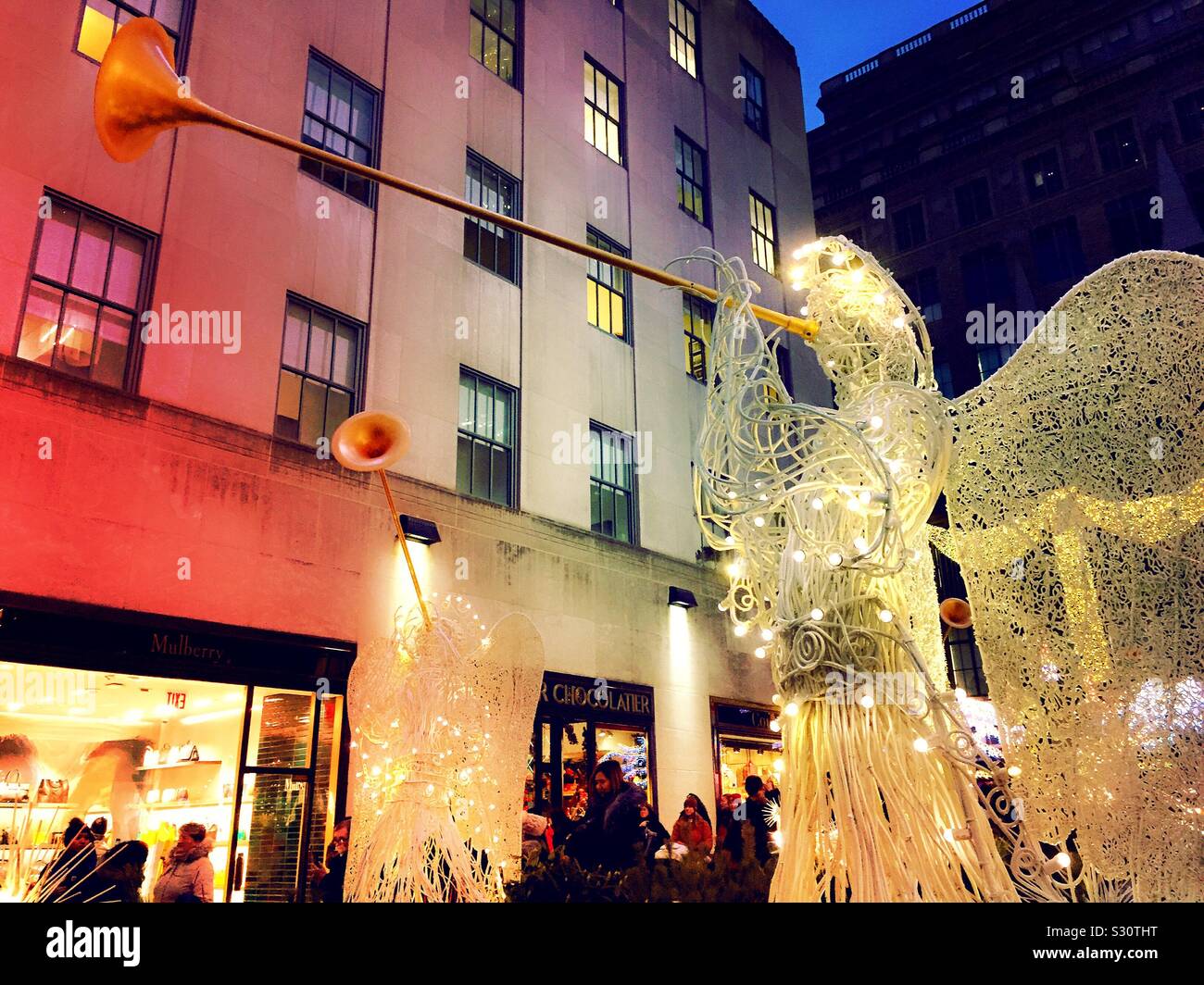 The iconic angels are featured in the channel gardens at Rockefeller ...