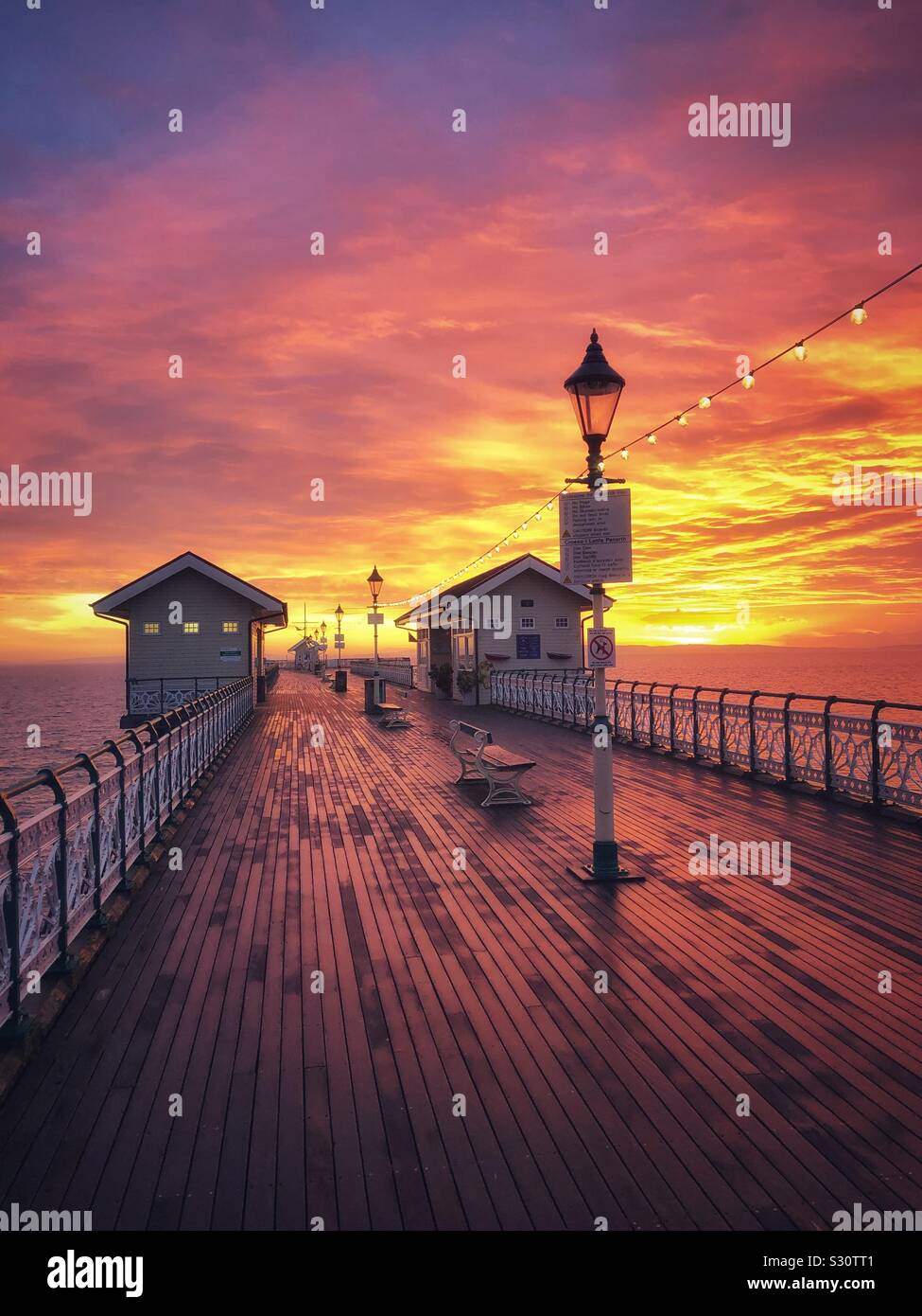 Victorian pier at sunrise hi-res stock photography and images - Alamy