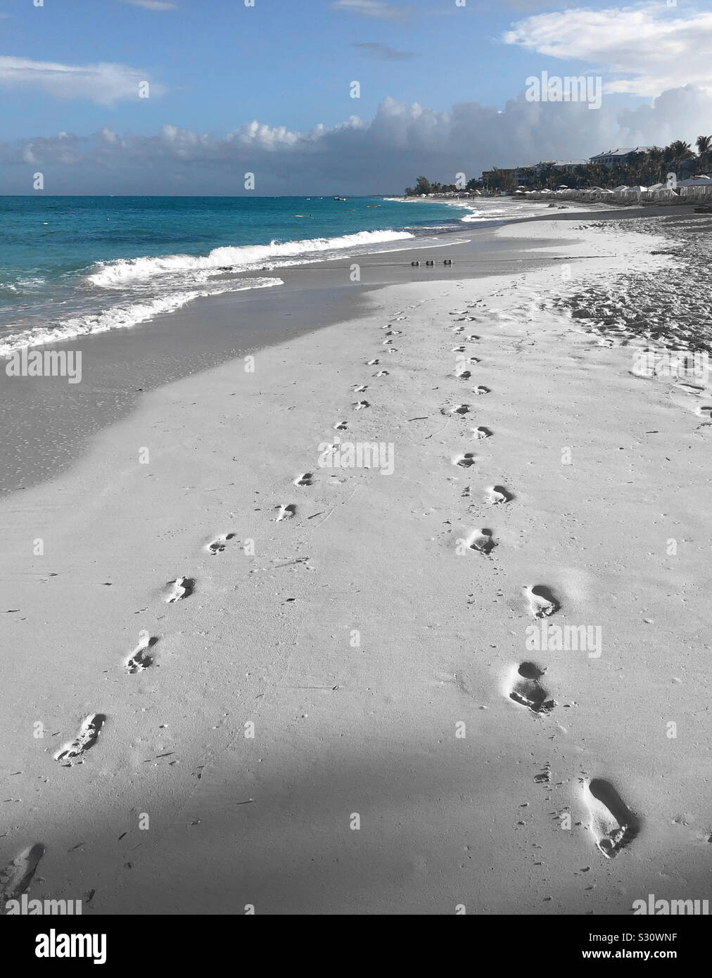 Footprints in the sand two sets hi-res stock photography and images - Alamy