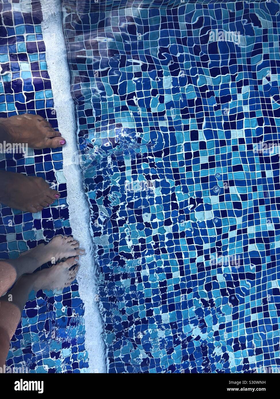 Feet stepping hi-res stock photography and images - Alamy