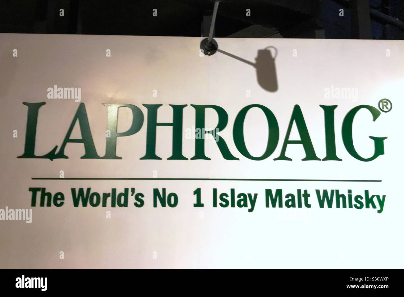 Laphroaig whisky distillery hi-res stock photography and images - Alamy