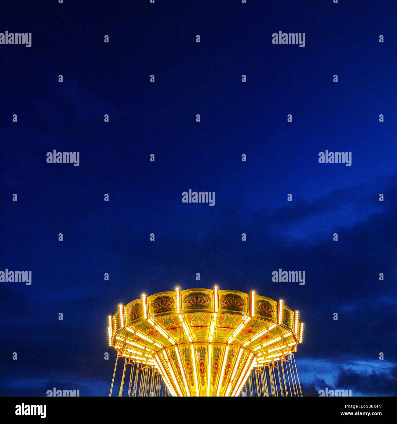 Merry go round night hi-res stock photography and images - Alamy
