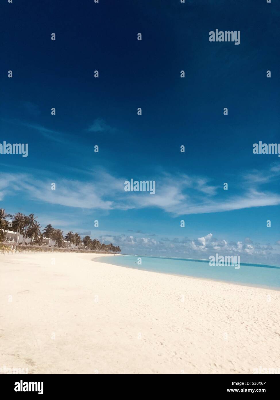 Maldives beautiful hi-res stock photography and images - Alamy