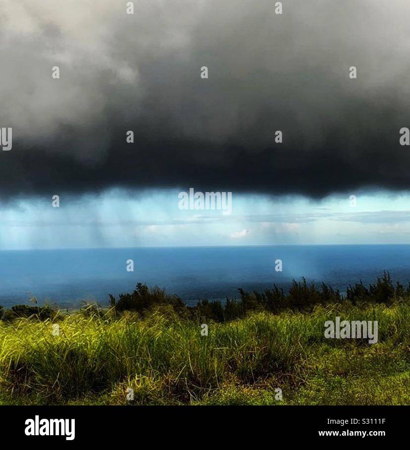 Hawaiian storm hi-res stock photography and images - Alamy