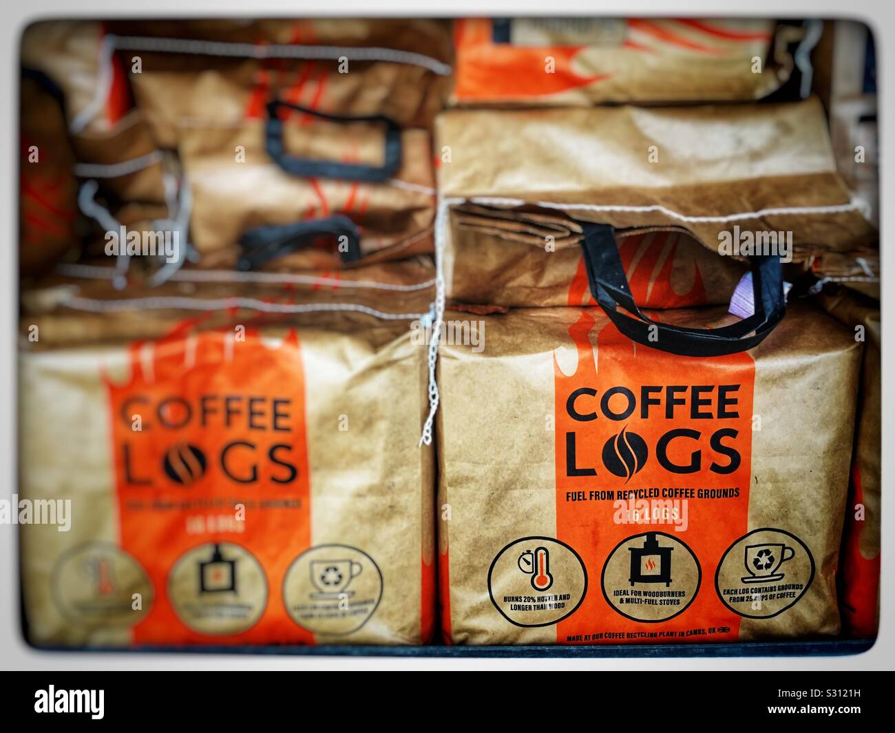 Coffee logs fuel hi-res stock photography and images - Alamy