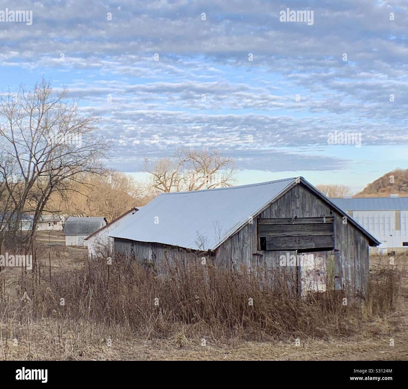 Old gray hi-res stock photography and images - Alamy