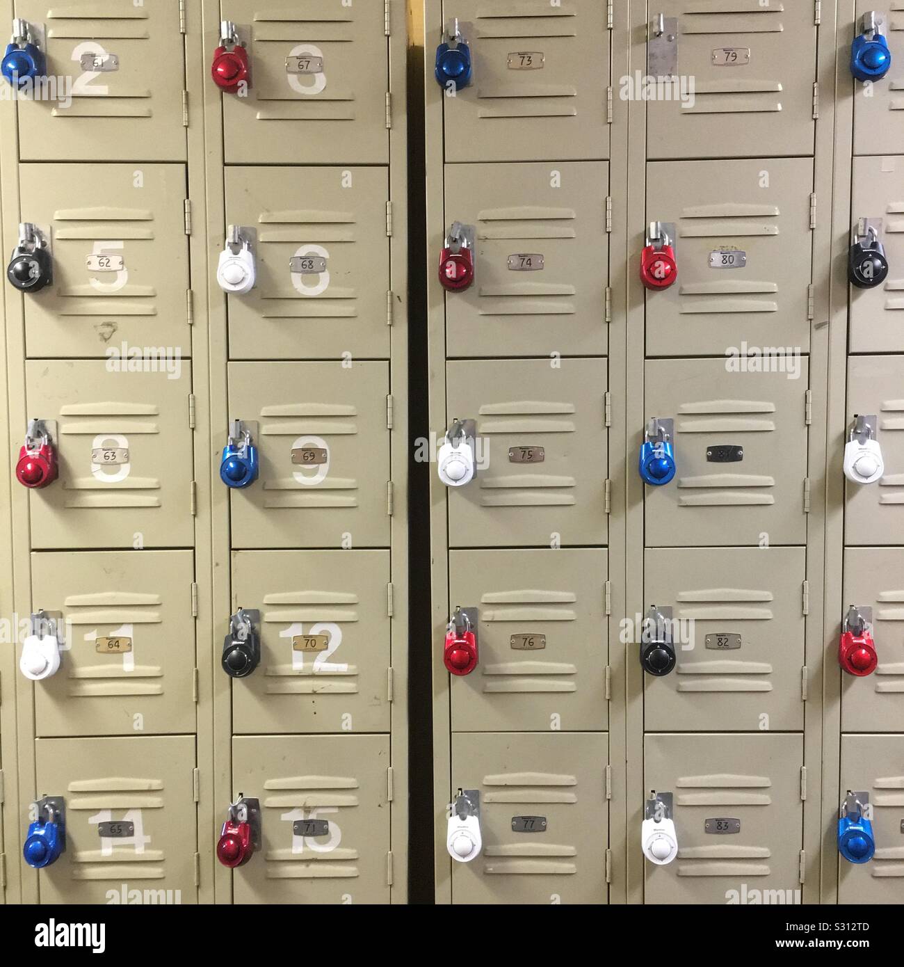 Lockers school hi-res stock photography and images - Alamy