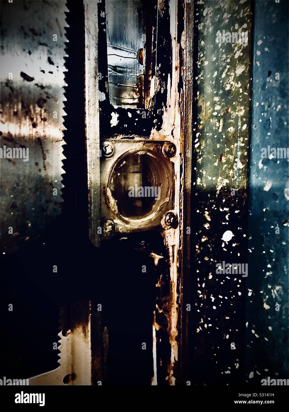 Hanging level hi-res stock photography and images - Alamy