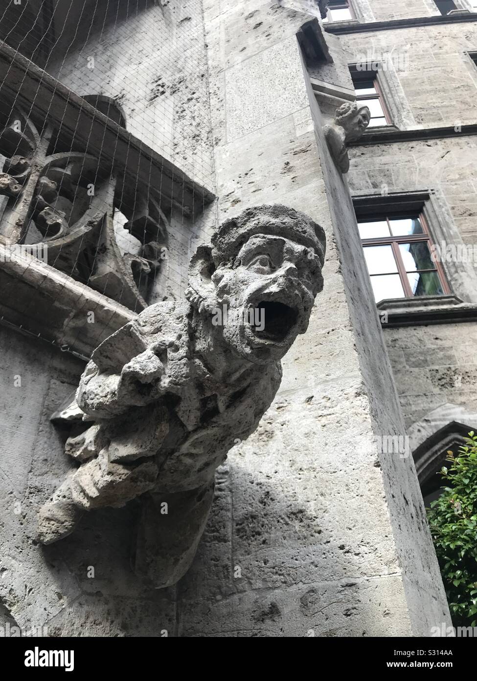 Gargoyle water spout hi-res stock photography and images - Alamy