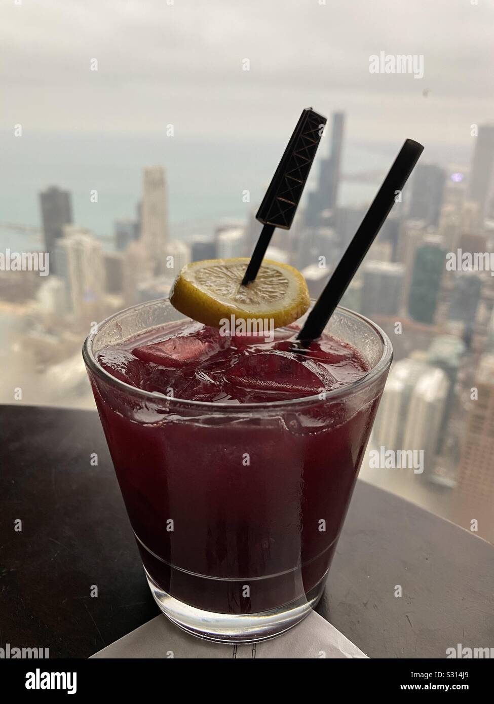 Chicago cocktail hi-res stock photography and images - Alamy