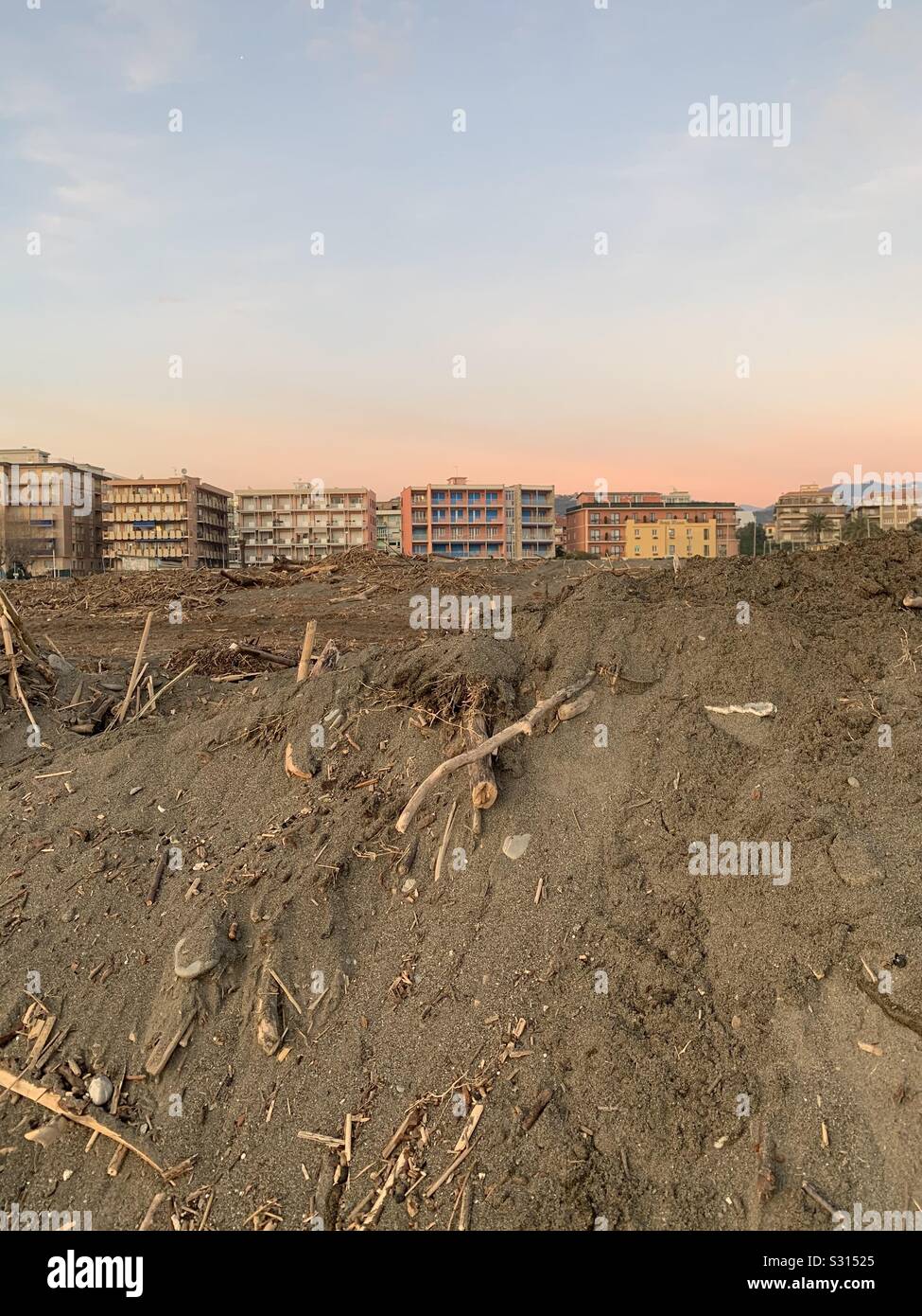 Buildings of sand hi-res stock photography and images - Alamy