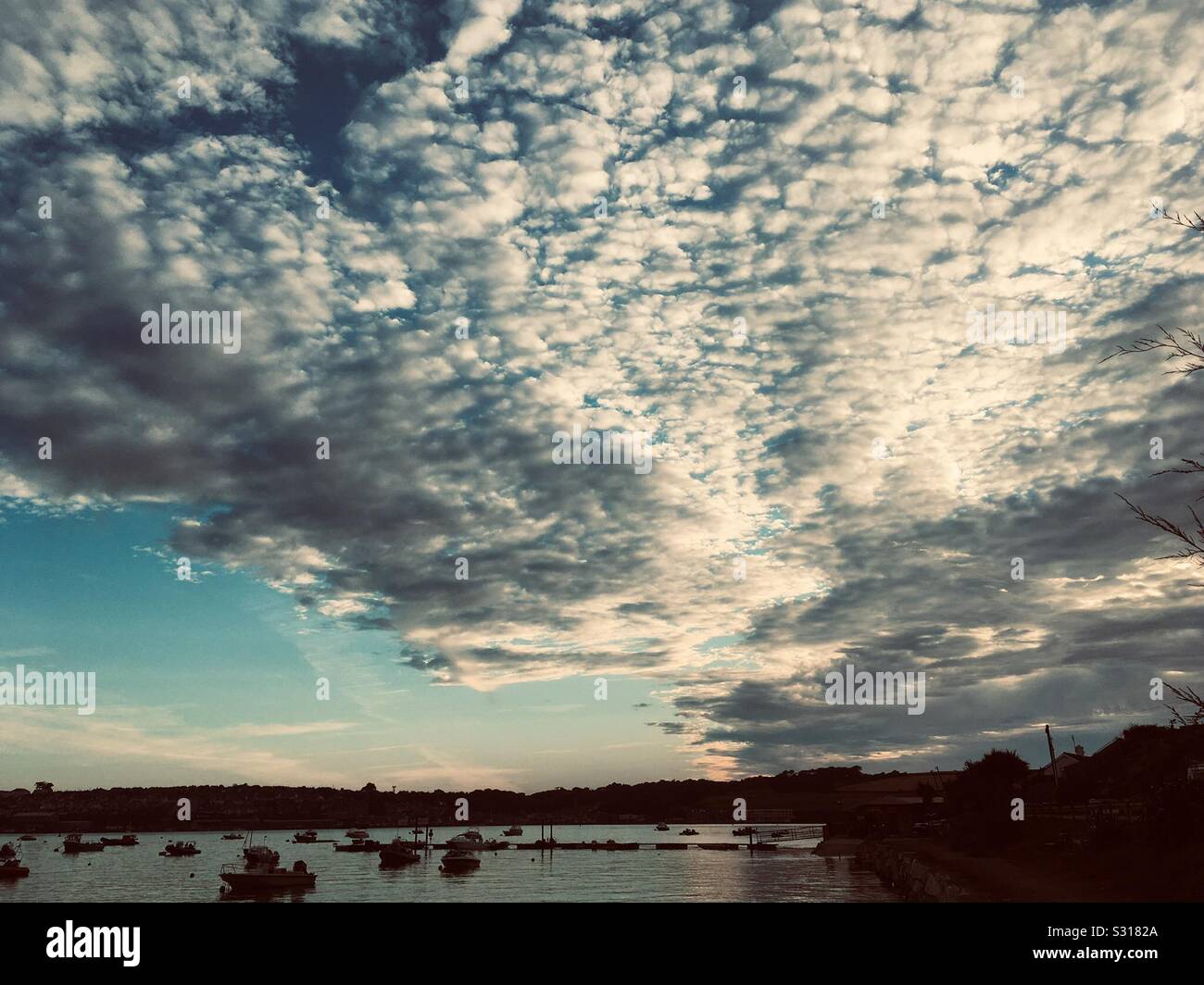 Mackerel clouds sky hi-res stock photography and images - Alamy