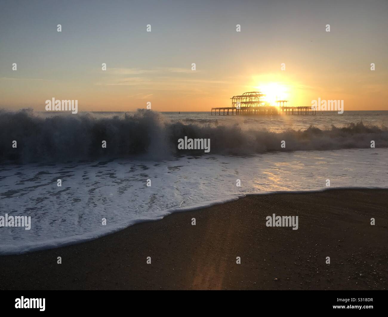 Winds on the beach hi-res stock photography and images - Alamy