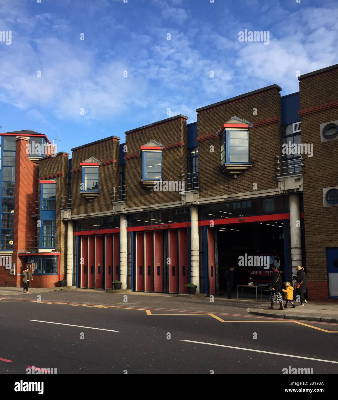 On upper street in islington hi-res stock photography and images - Alamy