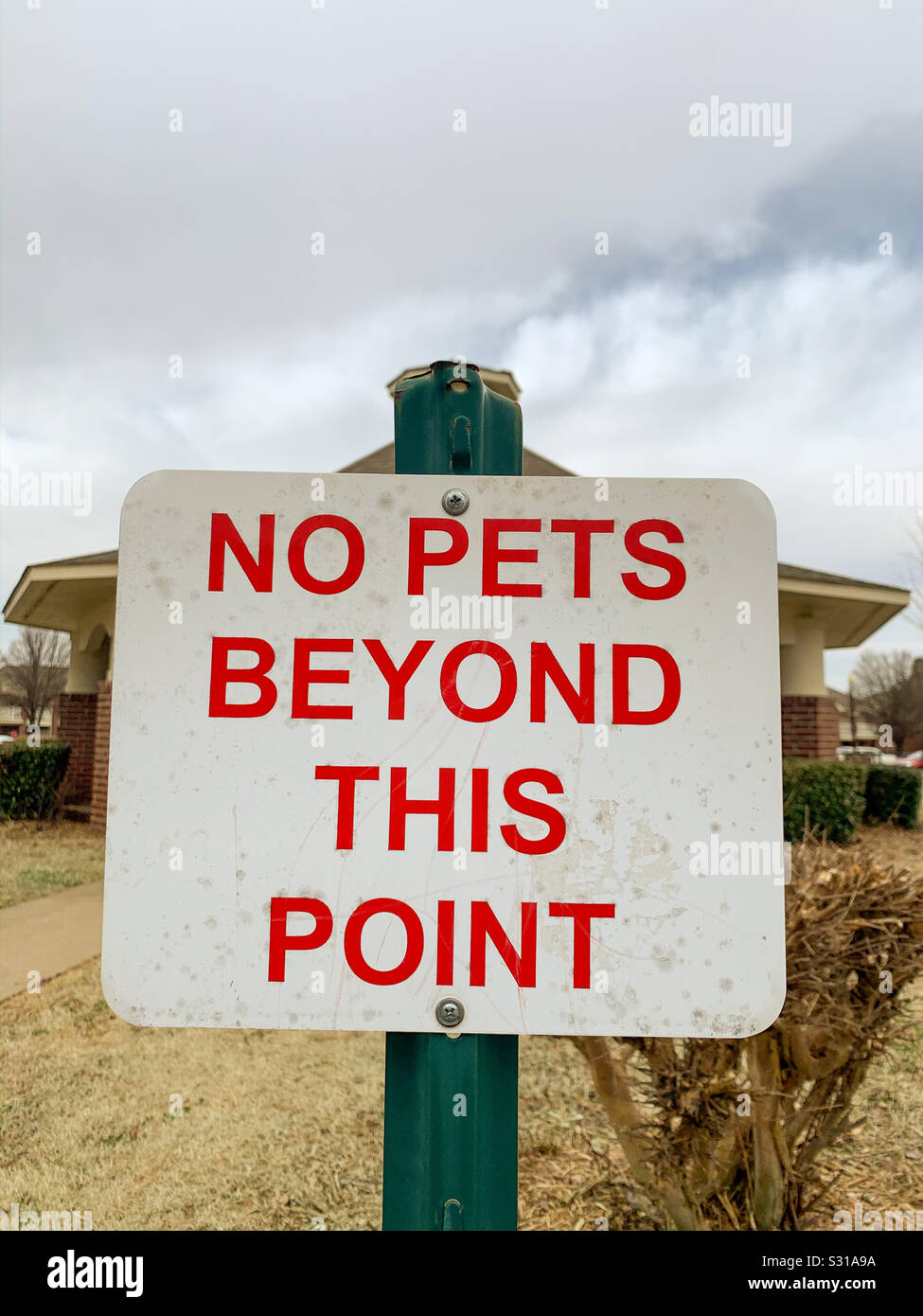 No pets beyond this point hi-res stock photography and images - Alamy