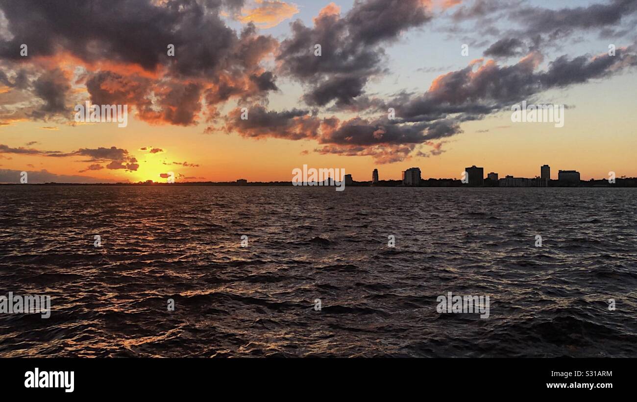 Sunset viewing hi-res stock photography and images - Alamy