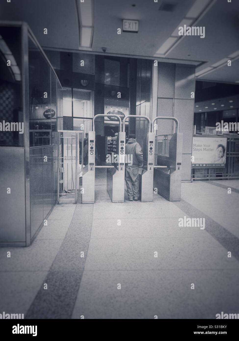 Urban turnstile hi-res stock photography and images - Alamy