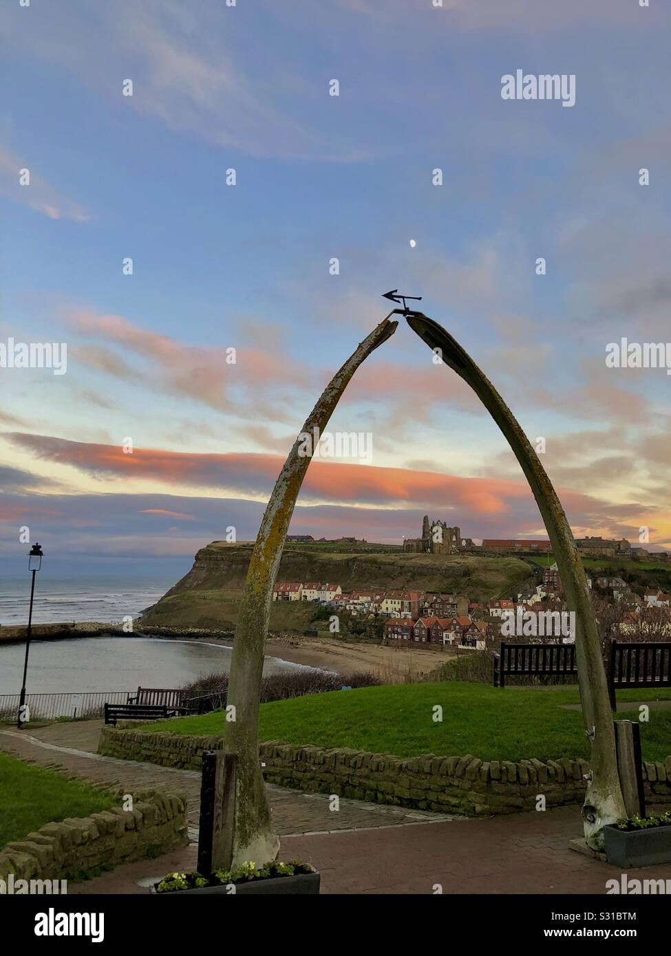 Whalebones arch hi-res stock photography and images - Alamy