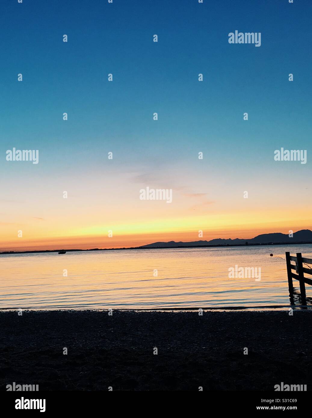 White rock bc hi-res stock photography and images - Alamy