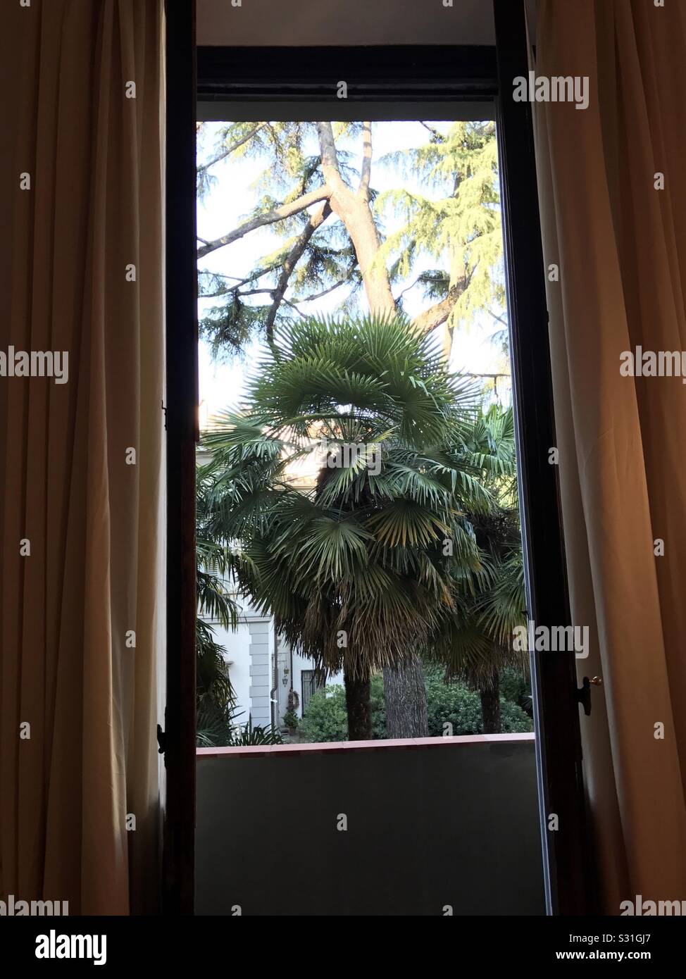 Balcony greenery hi-res stock photography and images - Alamy