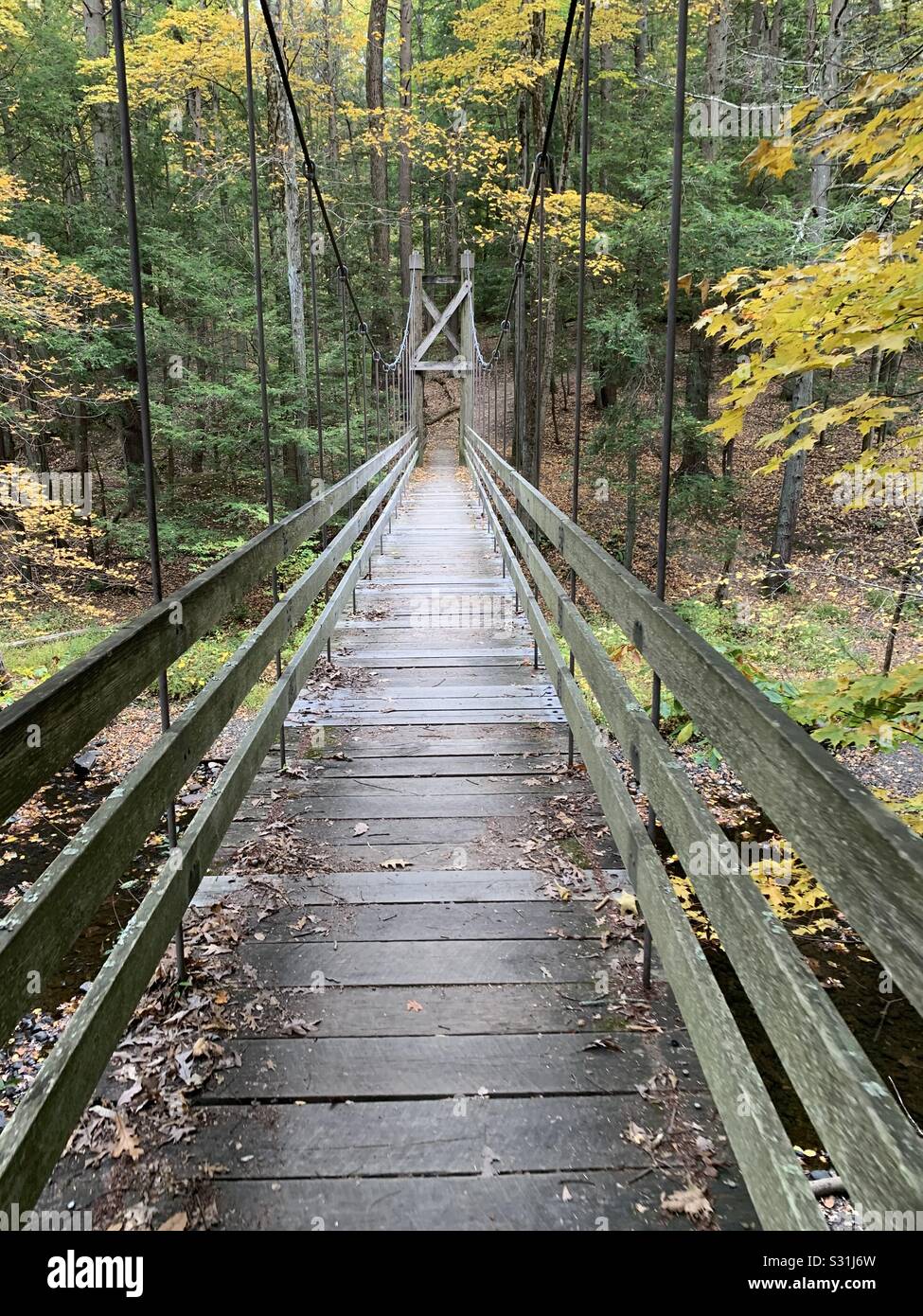 Fall from bridge hi-res stock photography and images - Alamy