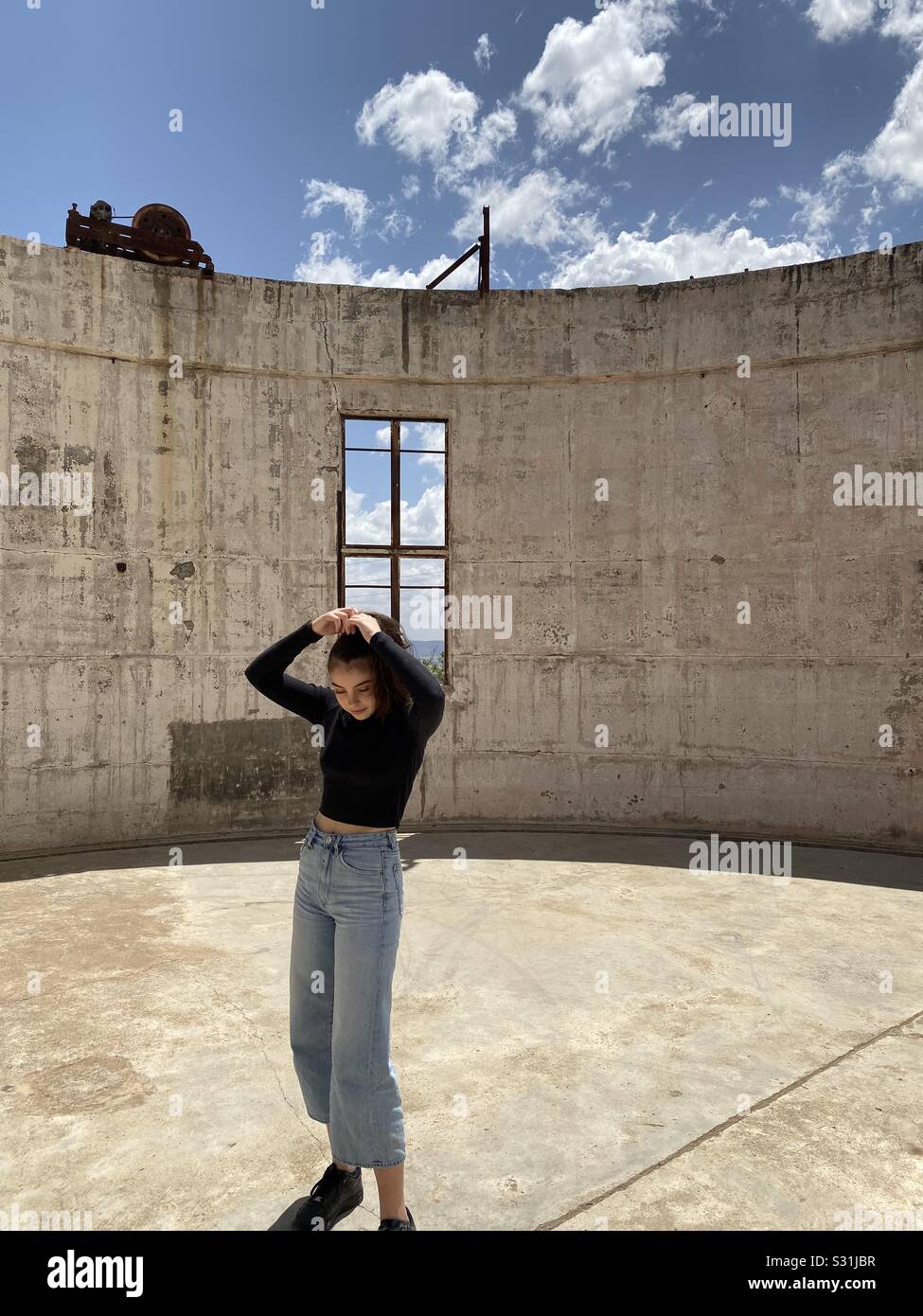 Relaxed pose hi-res stock photography and images - Alamy