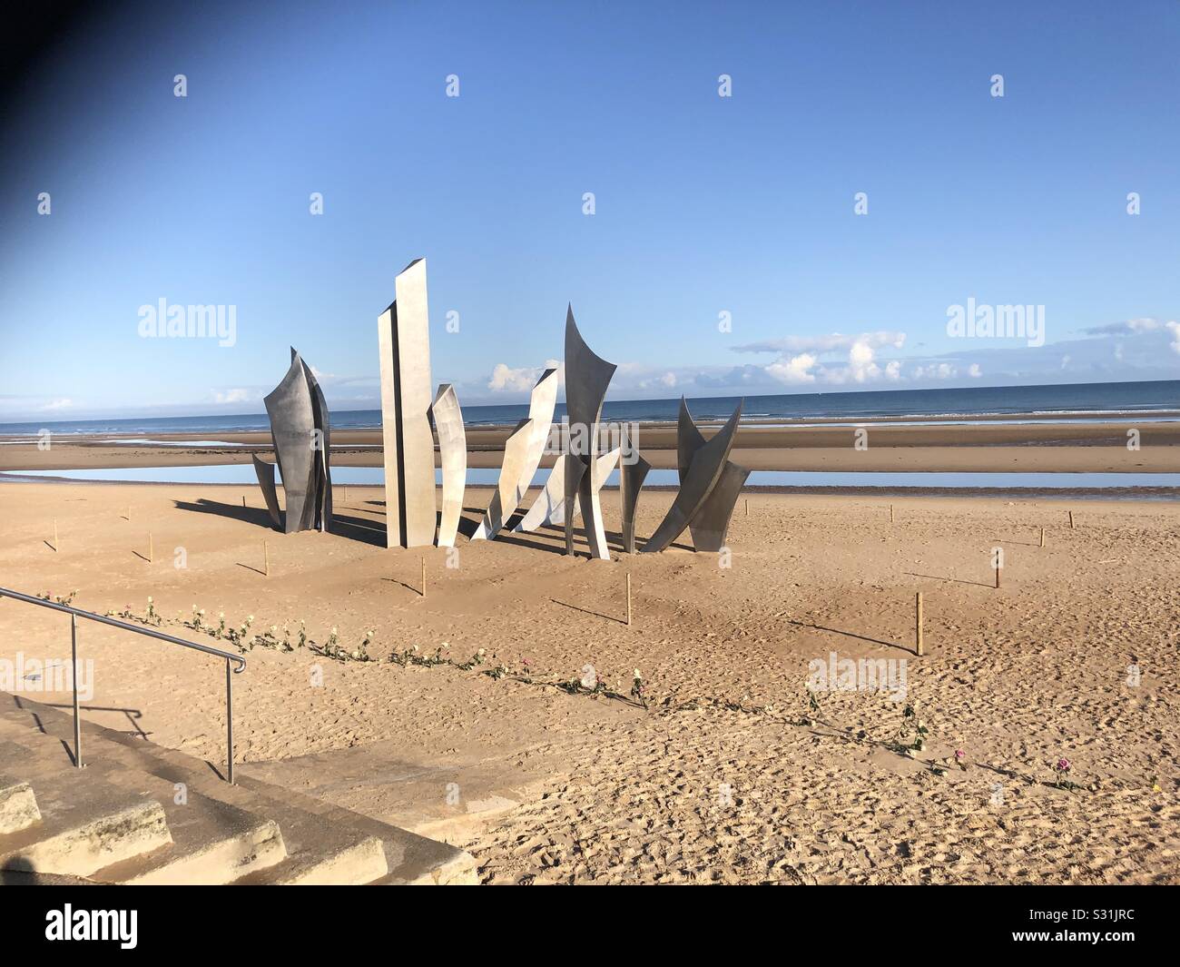 D day landings commemoration hi-res stock photography and images - Alamy