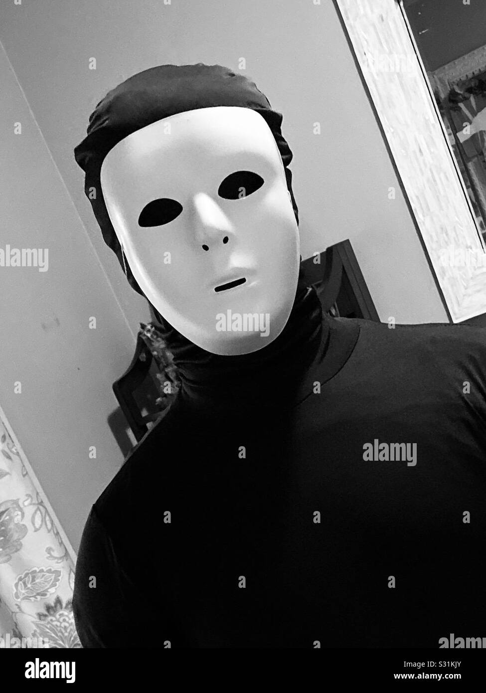 Spooky halloween faces hi-res stock photography and images - Alamy