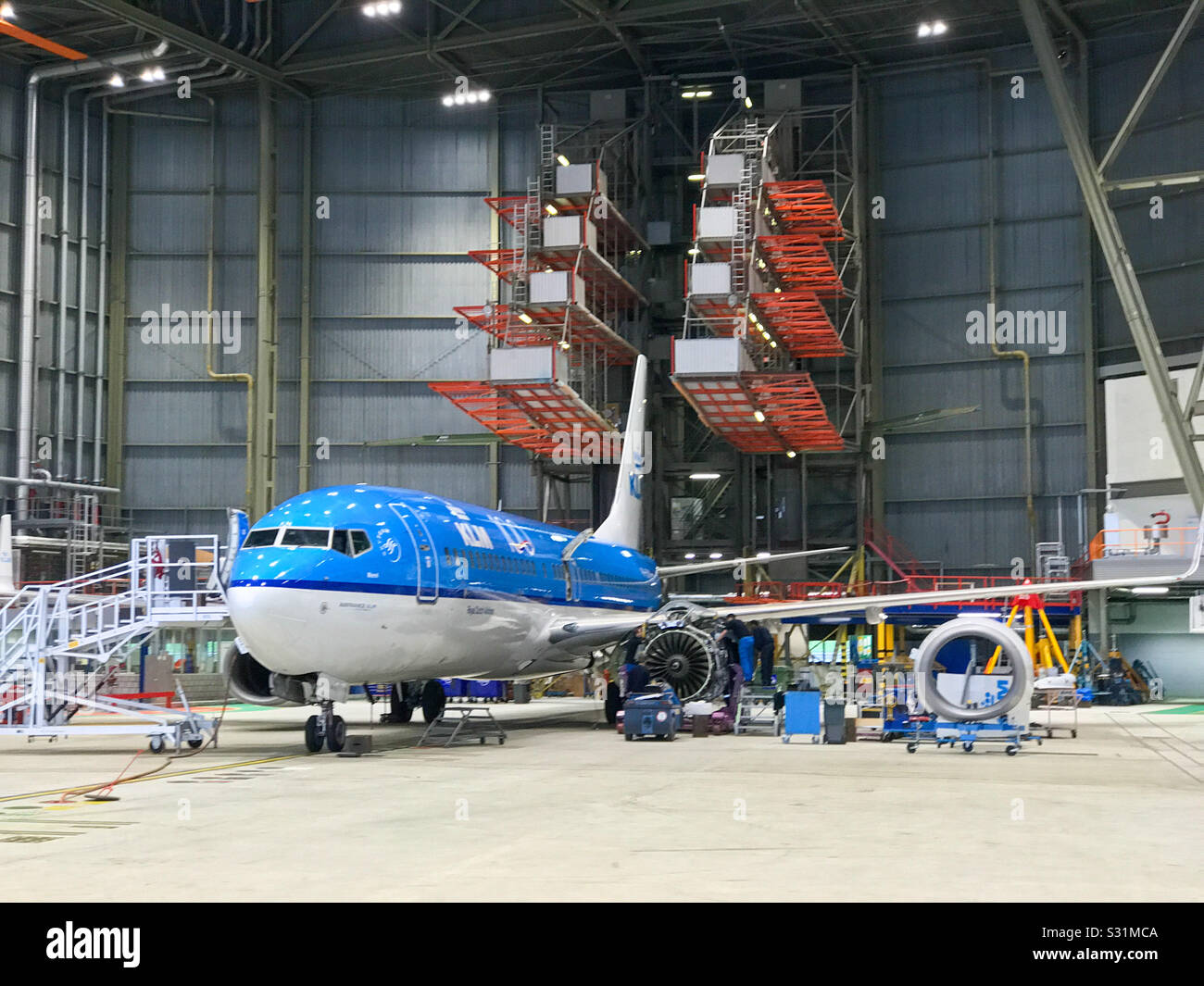Aircraft engine 737 maintenance hi-res stock photography and images - Alamy