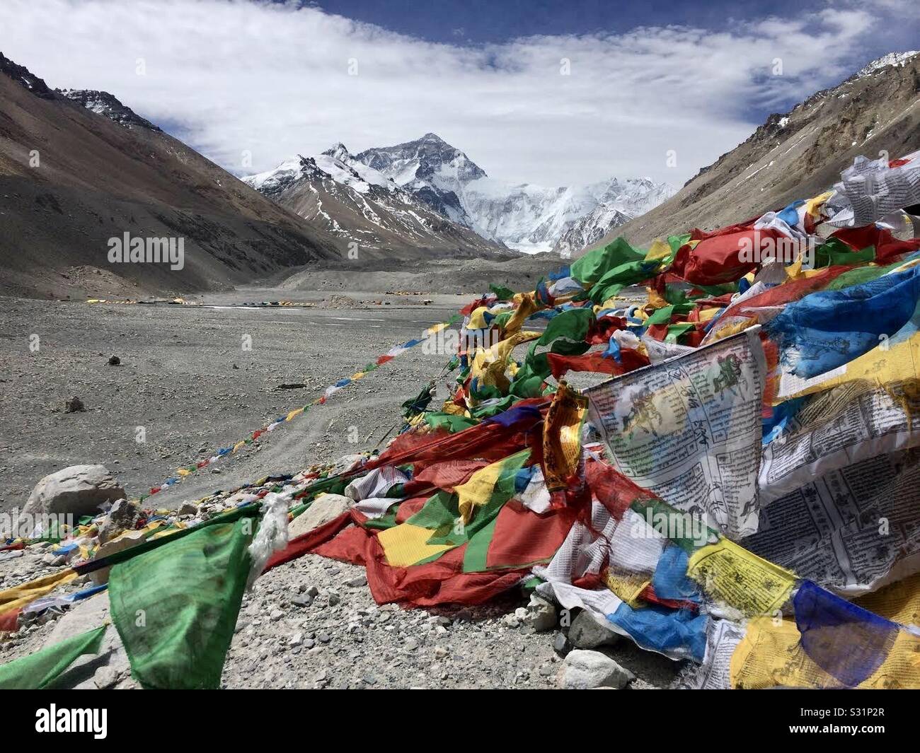 Rongbuk everest hi-res stock photography and images - Alamy