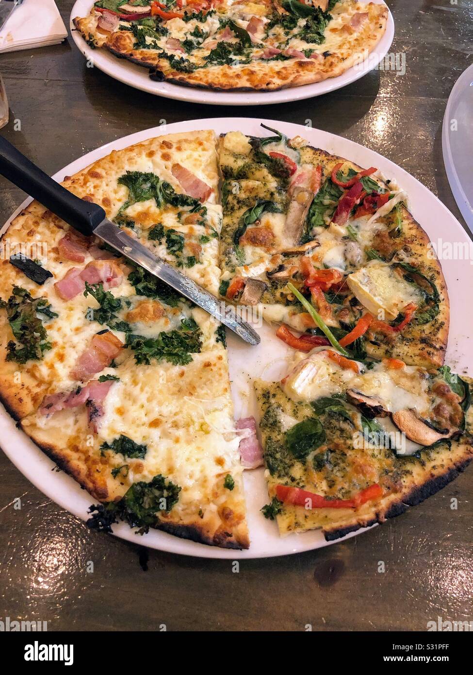 Pizza lunch hi-res stock photography and images - Alamy