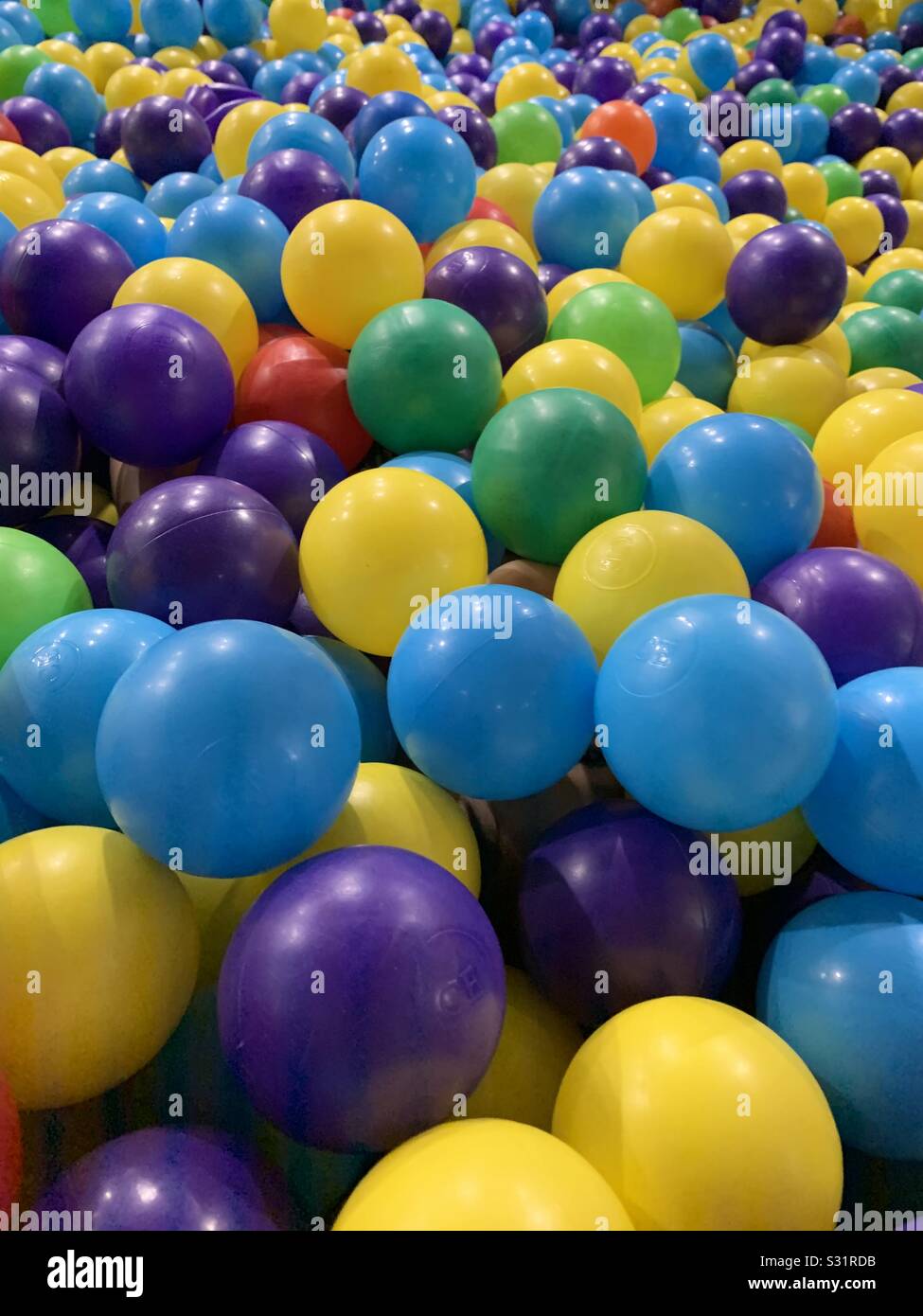 Ball pit hi-res stock photography and images - Alamy