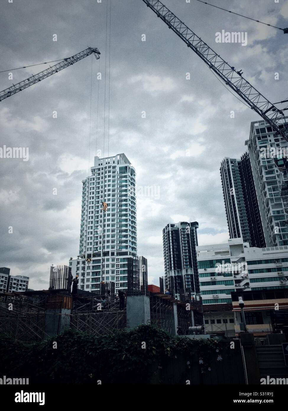 Condo construction worker hi-res stock photography and images - Alamy