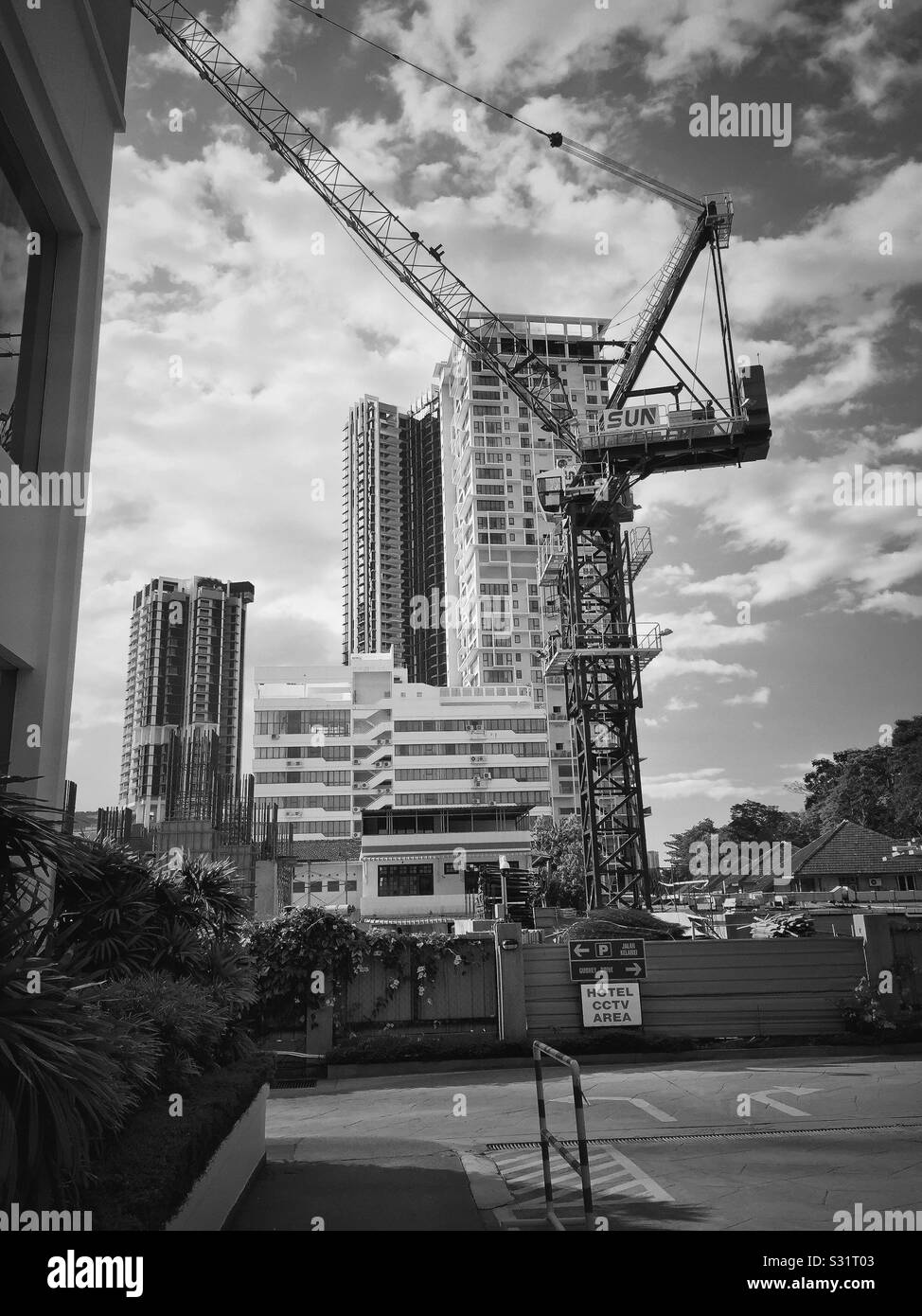 Heavy lifting machine Black and White Stock Photos & Images - Alamy