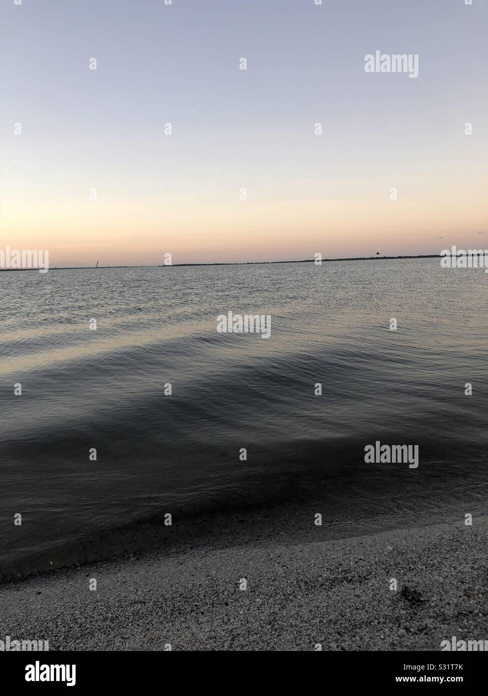 Dark deep water hi-res stock photography and images - Alamy